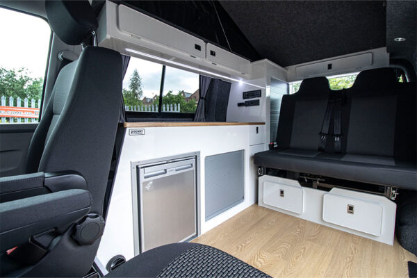 Deluxe SWB - 2025 ALL-NEW Volkswagen Transporter T7 Manual Commerce ...